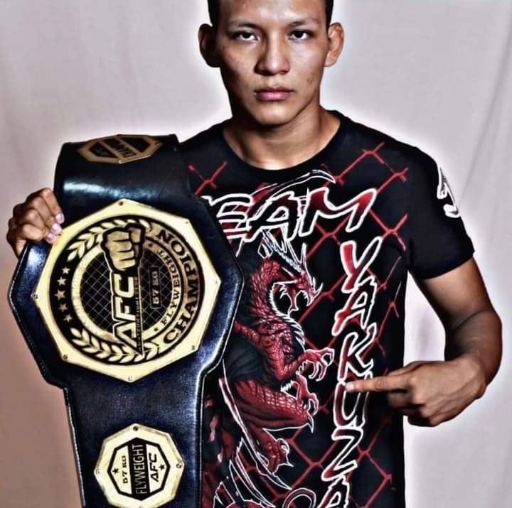 Loretano se une a equipo profesional brasileño UFC - Diario Ahora